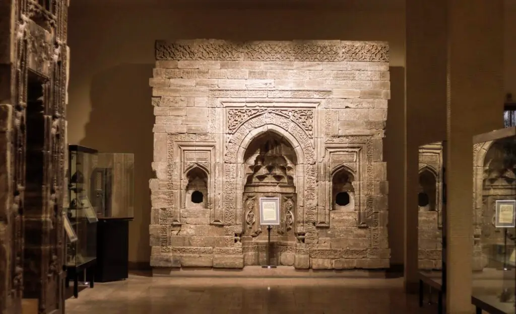 The great National Museum of Iraq - 100HALA